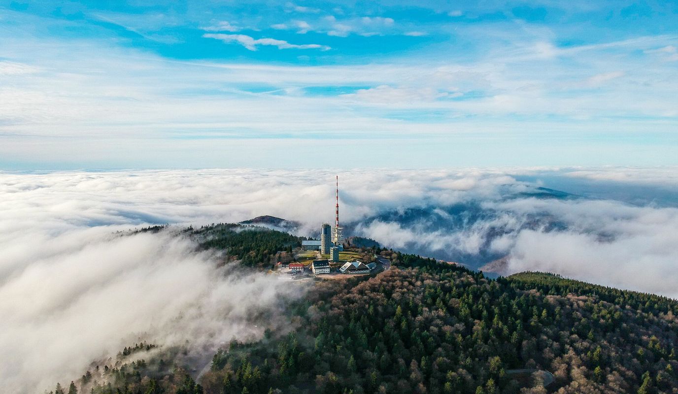 Inselsberg mit Aussichts- und Erlebnisturm - Tourismus Thüringer Wald
